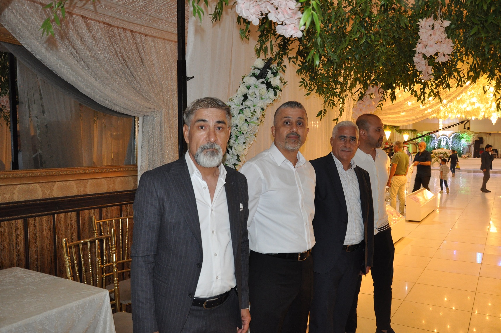 Akdağ ve Müjdeci Ailesinden Görkemli Düğün - Batman Demokrat Haber ...